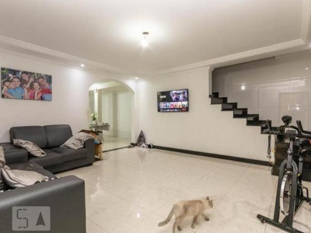 Casa à Venda Itaquera, 4 Quartos, 235 m² São Paulo