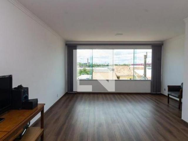 Casa à Venda Itaquera, 6 Quartos, 200 m² São Paulo