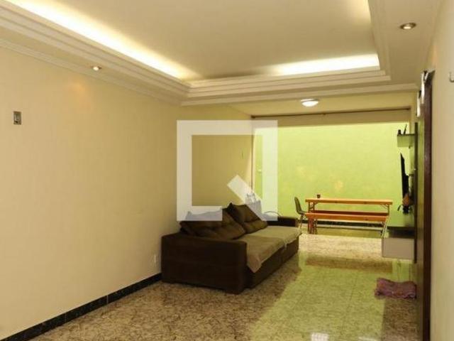 Casa à Venda Itaquera, 6 Quartos, 330 m2