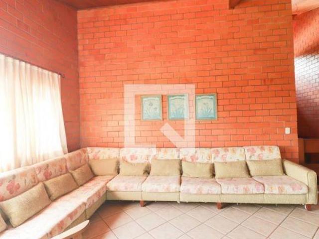 Casa à Venda Ivoturucaia, 3 Quartos, 771 m² Jundiaí