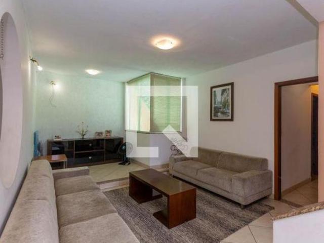 Casa à Venda João Pinheiro, 5 Quartos, 450 m² Belo Horizonte