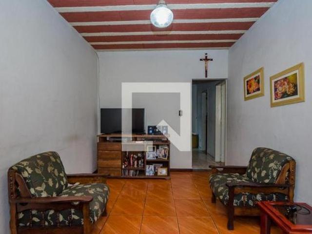 Casa à Venda João Pinheiro, 2 Quartos, 200 m² Belo Horizonte