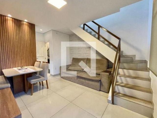 Casa à Venda João Pinheiro, 2 Quartos, 60 m² Belo Horizonte