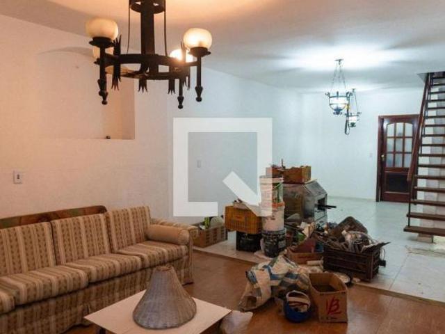 Casa à Venda Jabaquara, 2 Quartos, 180 m2