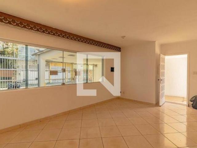 Casa à Venda Jabaquara, 2 Quartos, 200 m2