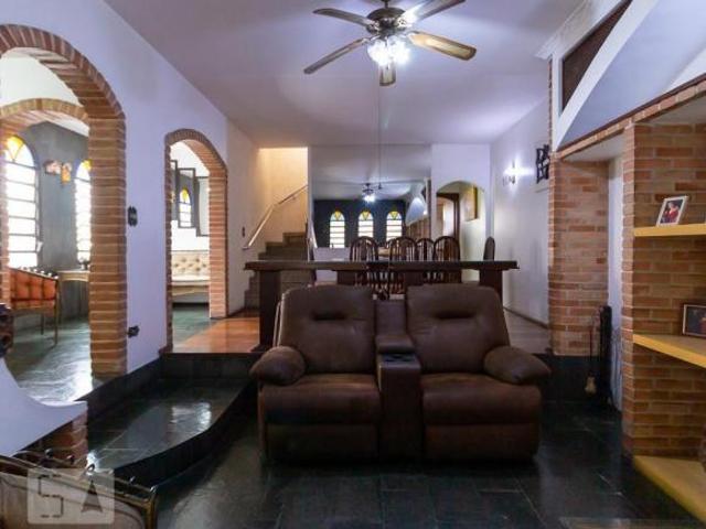 Casa à Venda Jabaquara, 3 Quartos, 200 m2
