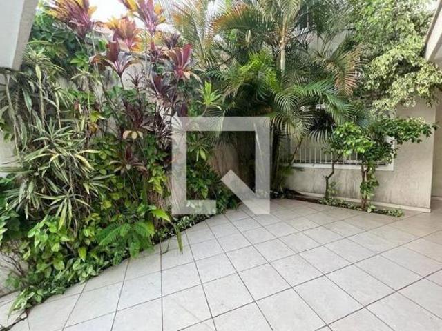 Casa à Venda Jabaquara, 4 Quartos, 200 m² São Paulo