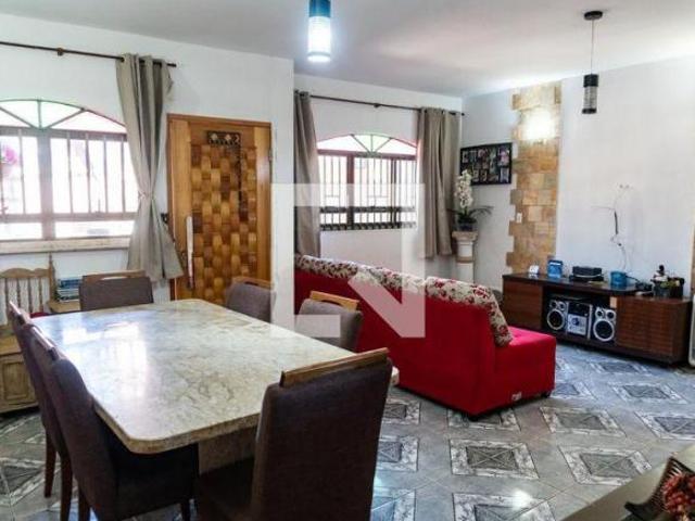 Casa à Venda Jabaquara, 4 Quartos, 218 m2