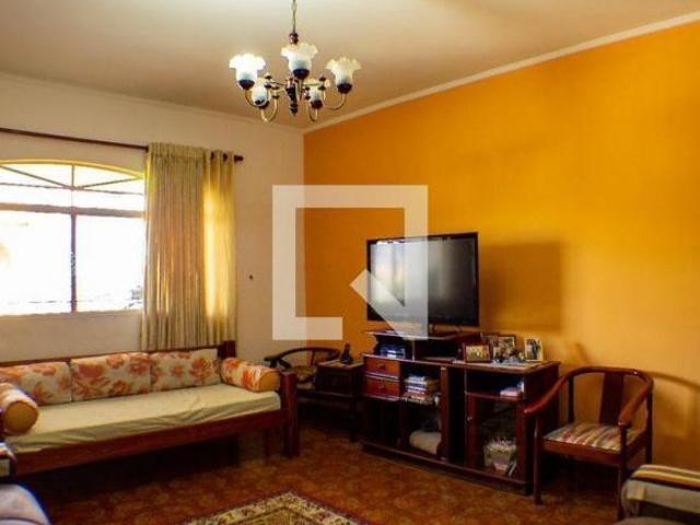 Casa à Venda Jabaquara, 4 Quartos, 220 m² São Paulo