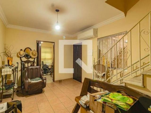 Casa à Venda Jabaquara, 4 Quartos, 250 m² São Paulo