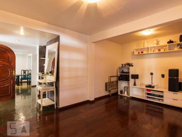 Casa à Venda Jabaquara, 4 Quartos, 260 m² São Paulo