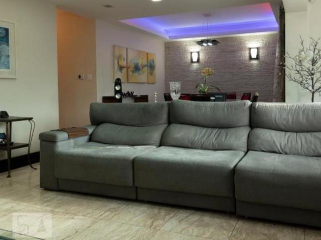 Casa à Venda Jabaquara, 4 Quartos, 350 m² São Paulo