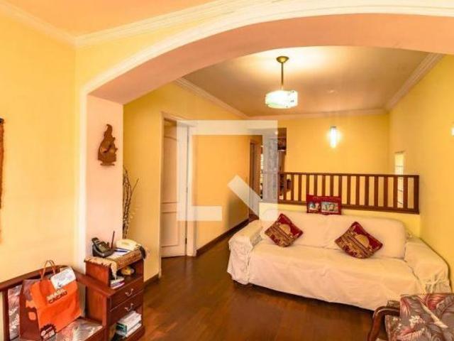 Casa à Venda Jabaquara, 5 Quartos, 279 m2