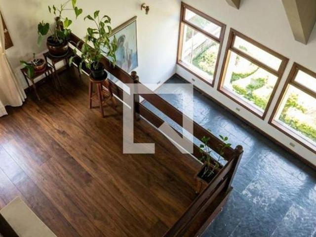Casa à Venda Jaguaré, 6 Quartos, 400 m2
