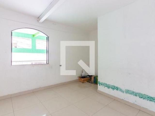 Casa à Venda Jaguaribe, 2 Quartos, 240 m2