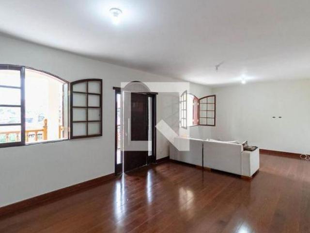 Casa à Venda Jaqueline, 5 Quartos, 400 m² Belo Horizonte