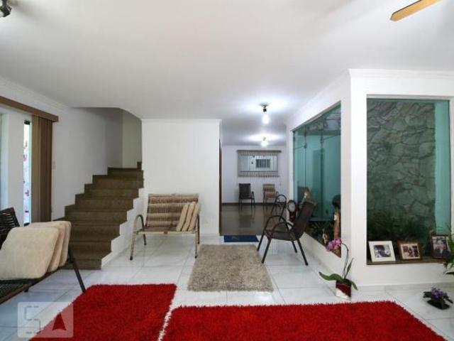 Casa à Venda Jardim Marajoara, 4 Quartos, 206 m2