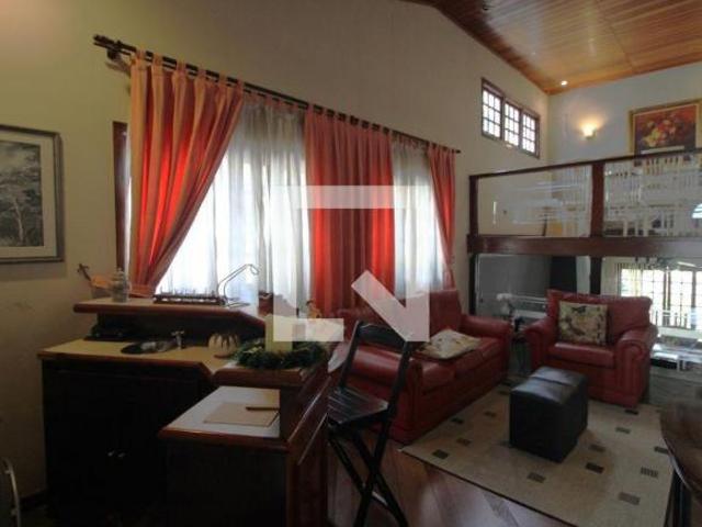 Casa à Venda Jardim Marajoara, 4 Quartos, 360 m2