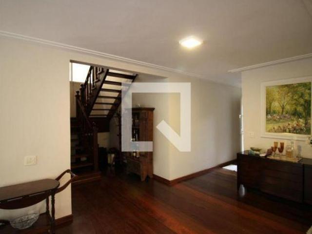 Casa à Venda Jardim Marajoara, 4 Quartos, 400 m2