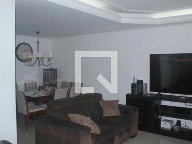 Casa à Venda Jardim Marajoara, 6 Quartos, 200 m² São Paulo
