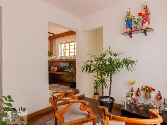 Casa à Venda Jardim Marajoara, 2 Quartos, 170 m2