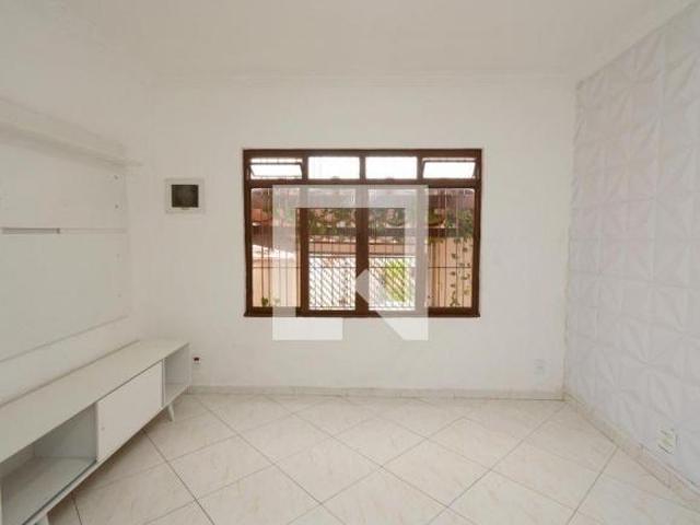 Casa à Venda Jardim Marajoara, 2 Quartos, 170 m2