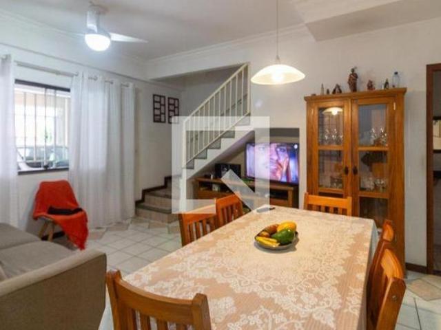 Casa à Venda Jardim Marajoara, 2 Quartos, 75 m2