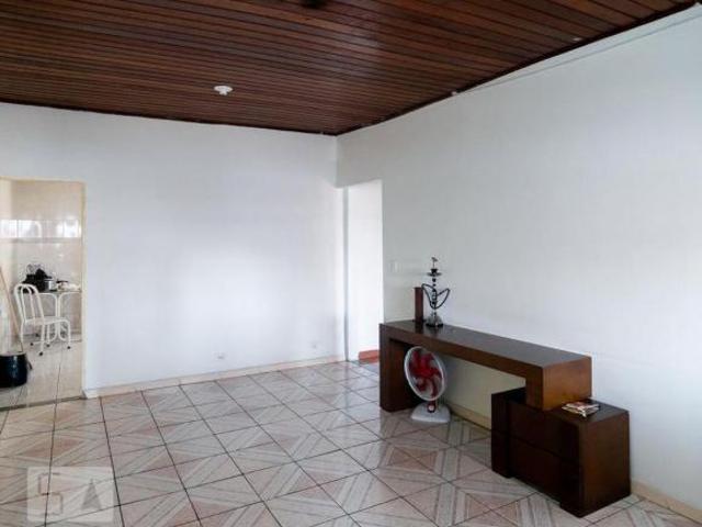Casa à Venda Jardim Marajoara, 2 Quartos, 75 m2