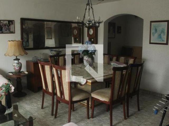Casa à Venda Jardim Marajoara, 3 Quartos, 140 m2