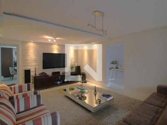 Casa à Venda Jardim Marajoara, 3 Quartos, 250 m2
