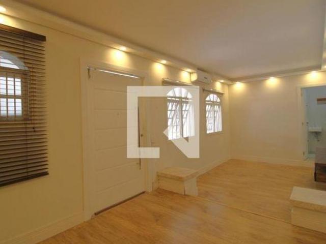 Casa à Venda Jardim Marajoara, 3 Quartos, 250 m2