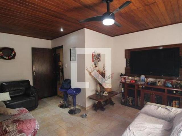 Casa à Venda Jardim Marajoara, 3 Quartos, 300 m2