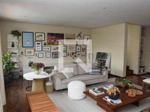 Casa à Venda Jardim Marajoara, 3 Quartos, 400 m2