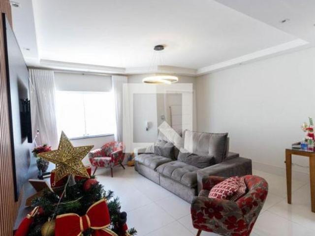 Casa à Venda Jardim Maringá, 3 Quartos, 178 m² São Paulo