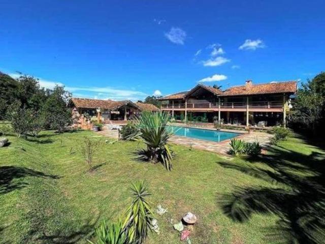 Casa à venda Jardim Mediterrâneo na Granja Viana