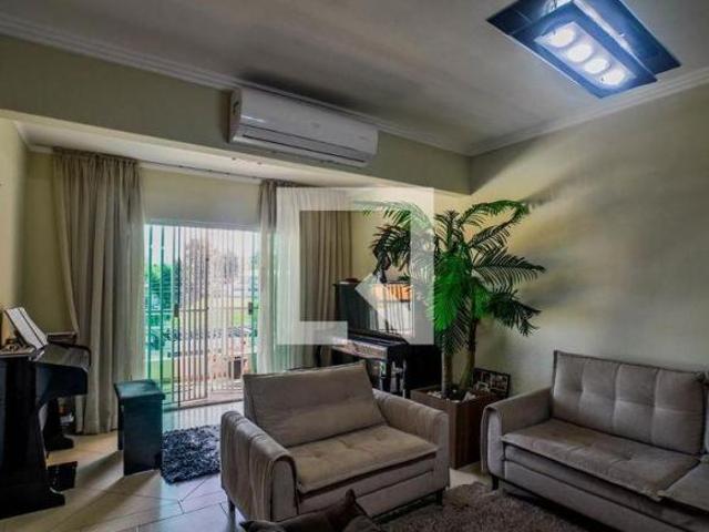 Casa à Venda Jardim Monções, 4 Quartos, 300 m2