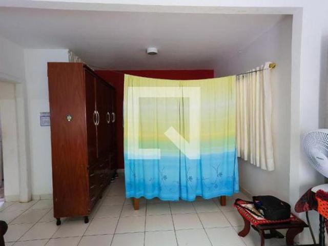 Casa à Venda Jardim Monte Alegre, 2 Quartos, 200 m² Taboão da Serra