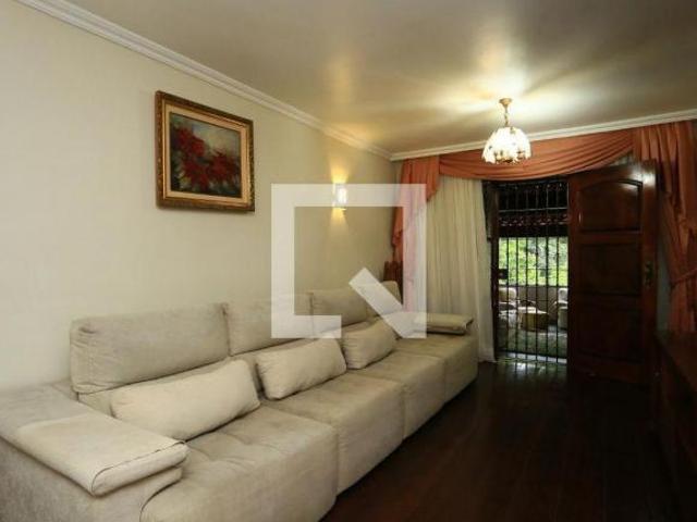 Casa à Venda Jardim Monte Kemel, 3 Quartos, 200 m2
