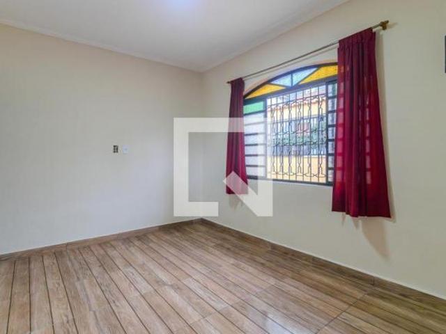 Casa à Venda Jardim Monte Kemel, 4 Quartos, 150 m2