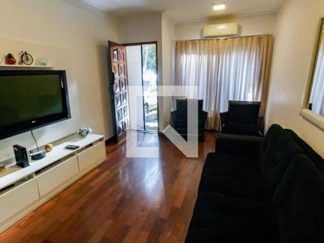 Casa à Venda Jardim Nadir, 2 Quartos, 110 m² São Paulo