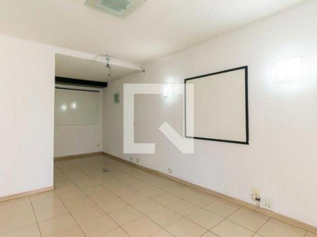 Casa à Venda Jardim Avelino, 3 Quartos, 300 m2