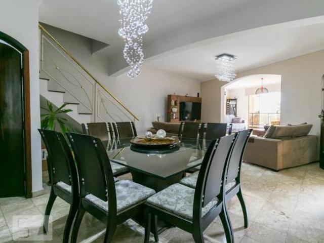Casa à Venda Jardim Avelino, 3 Quartos, 380 m2