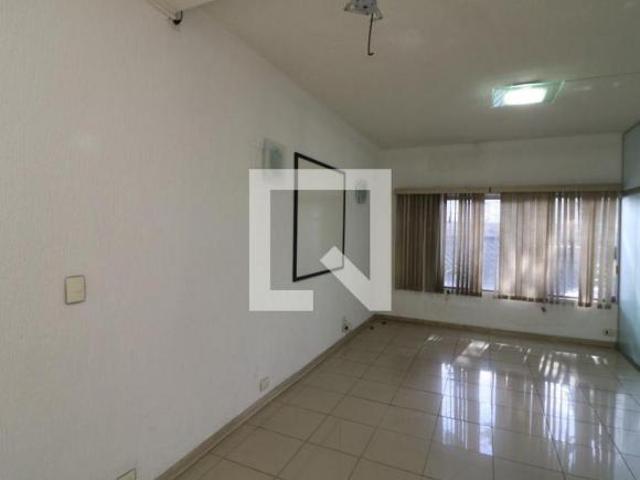 Casa à Venda Jardim Avelino, 3 Quartos, 300 m2