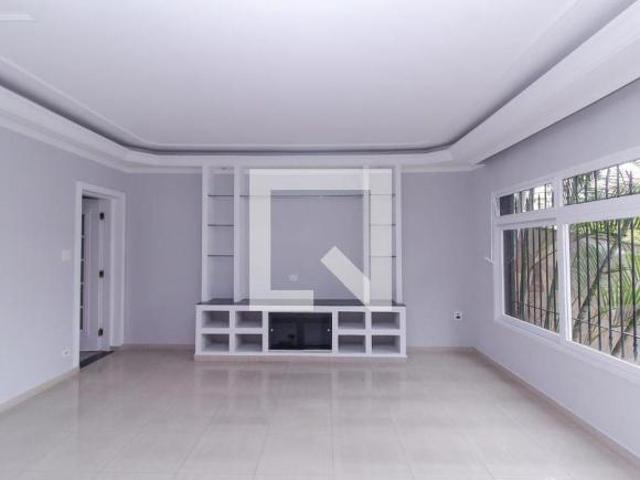 Casa à Venda Jardim Avelino, 4 Quartos, 220 m2