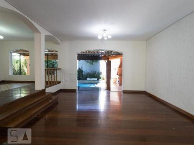Casa à Venda Jardim Avelino, 5 Quartos, 300 m2