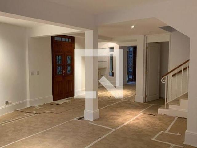 Casa à Venda Jardim América, 5 Quartos, 300 m2