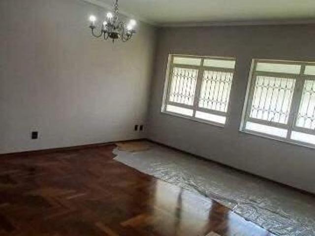 Casa à Venda Jardim América, Bragança Paulista 199m2 3 Quartos