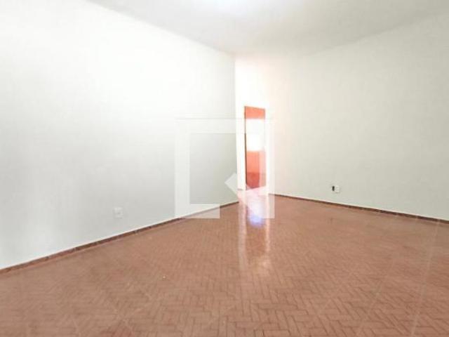 Casa à Venda Jardim Amoreiras, 2 Quartos, 250 m2