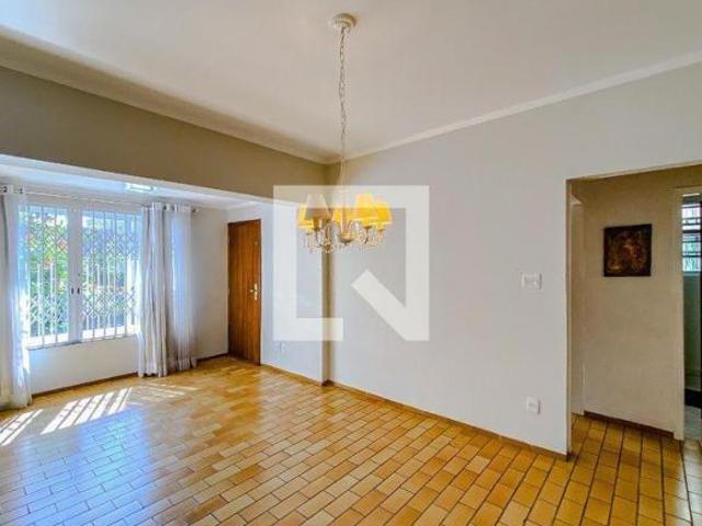 Casa à Venda Jardim Anália Franco, 3 Quartos, 200 m² São Paulo