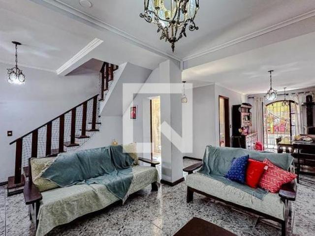 Casa à Venda Jardim Anália Franco, 3 Quartos, 210 m² São Paulo